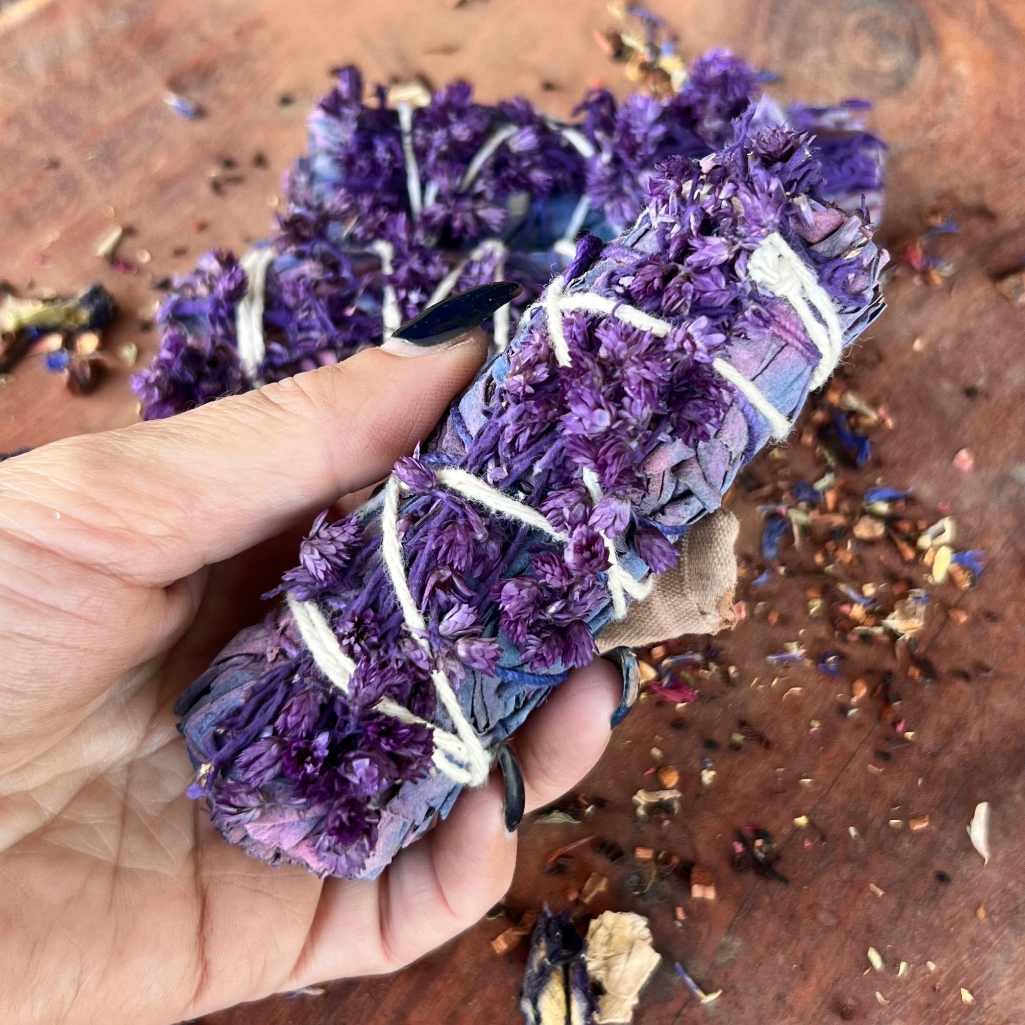 Mullein & Sage Smudge Stick – Muse Crystals & Mystical Gifts